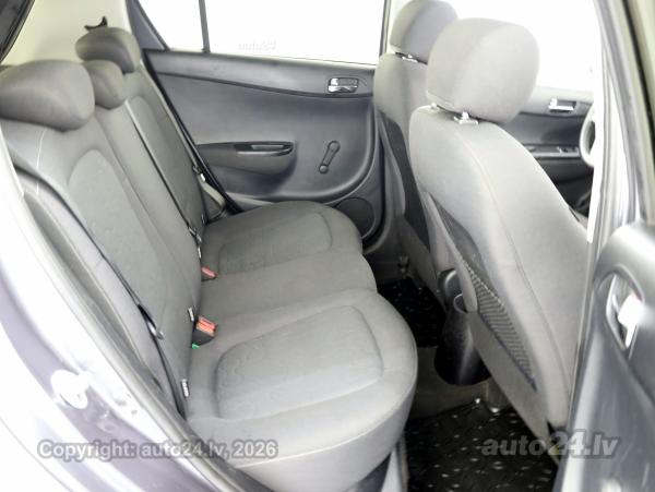 Pelēks Hyundai i20 2012 Tallina, ar dzinēja tilpumu 1.20 L un nobraukumu 185 tūkst. km par 1699 €, foto 7 vietnē AUTOMOTO.COM.LV