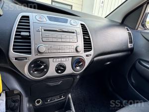 Pelēks Hyundai i20 2012 Tukums, ar dzinēja tilpumu 1.20 L un nobraukumu 285 tūkst. km par 900 €, foto 9 vietnē AUTOMOTO.COM.LV