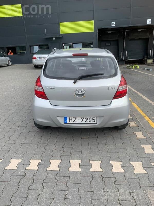 Pelēks Hyundai i20 2012 Rīga, ar dzinēja tilpumu 1.20 L un nobraukumu 238 tūkst. km par 1700 €, foto 5 vietnē AUTOMOTO.COM.LV
