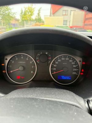 Grey Hyundai i20 2012 in Klaipeda, with an engine capacity of 1.25 L and mileage of 158 thousand km for 1600 €, photo 6 on AUTOMOTO.COM.LV