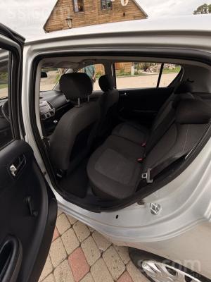Pelēks Hyundai i20 2012 Talsi, ar dzinēja tilpumu 1.40 L un nobraukumu 225 tūkst. km par 1700 €, foto 13 vietnē AUTOMOTO.COM.LV