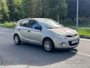 Pelēks Hyundai i20 2012 Tallina, ar dzinēja tilpumu 1.20 L un nobraukumu 155 tūkst. km par 2899 €, foto 5 vietnē AUTOMOTO.COM.LV