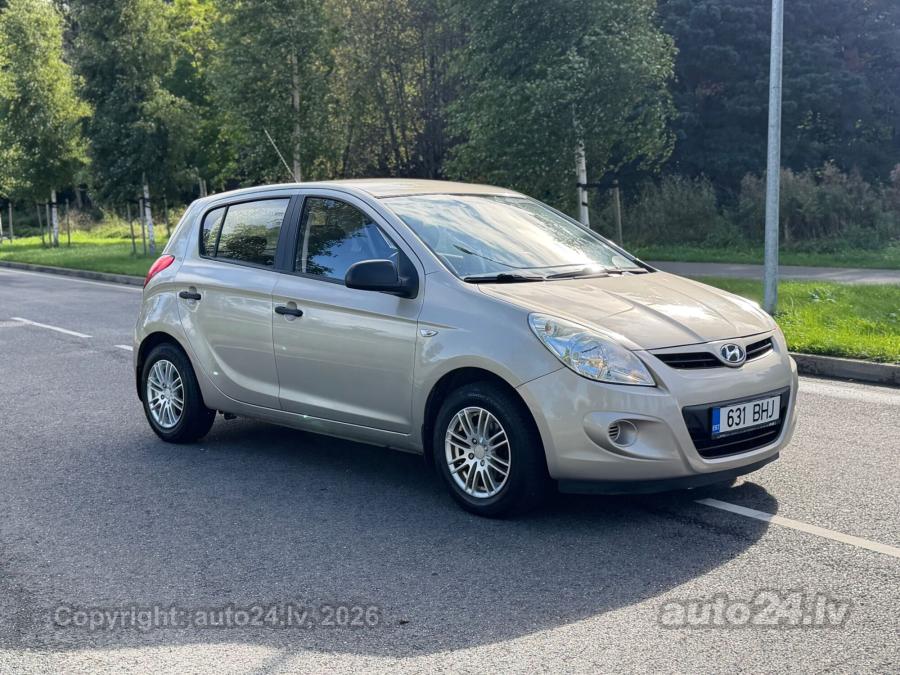 Pelēks Hyundai i20 2012 Tallina, ar dzinēja tilpumu 1.20 L un nobraukumu 155 tūkst. km par 2899 €, foto 5 vietnē AUTOMOTO.COM.LV