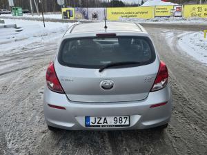 Pelēks Hyundai i20 2013 Šauļi, ar dzinēja tilpumu 1.20 L un nobraukumu 300 tūkst. km par 2250 €, foto 5 vietnē AUTOMOTO.COM.LV
