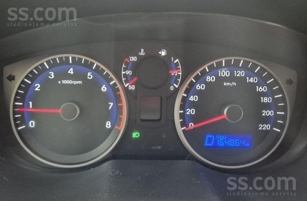 Grey Hyundai i20 2013 in Riga, with an engine capacity of 1.40 L and mileage of 165 thousand km for 4200 €, photo 4 on AUTOMOTO.COM.LV
