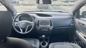 Grey Hyundai i20 2014 in Riga, with an engine capacity of 1.10 L and mileage of 278 thousand km for 3600 €, photo 10 on AUTOMOTO.COM.LV