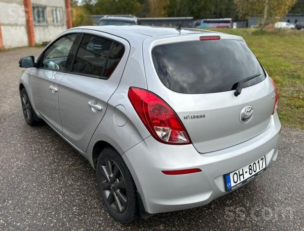Grey Hyundai i20 2014 in Riga, with an engine capacity of 1.20 L and mileage of 152 thousand km for 3850 €, photo 4 on AUTOMOTO.COM.LV