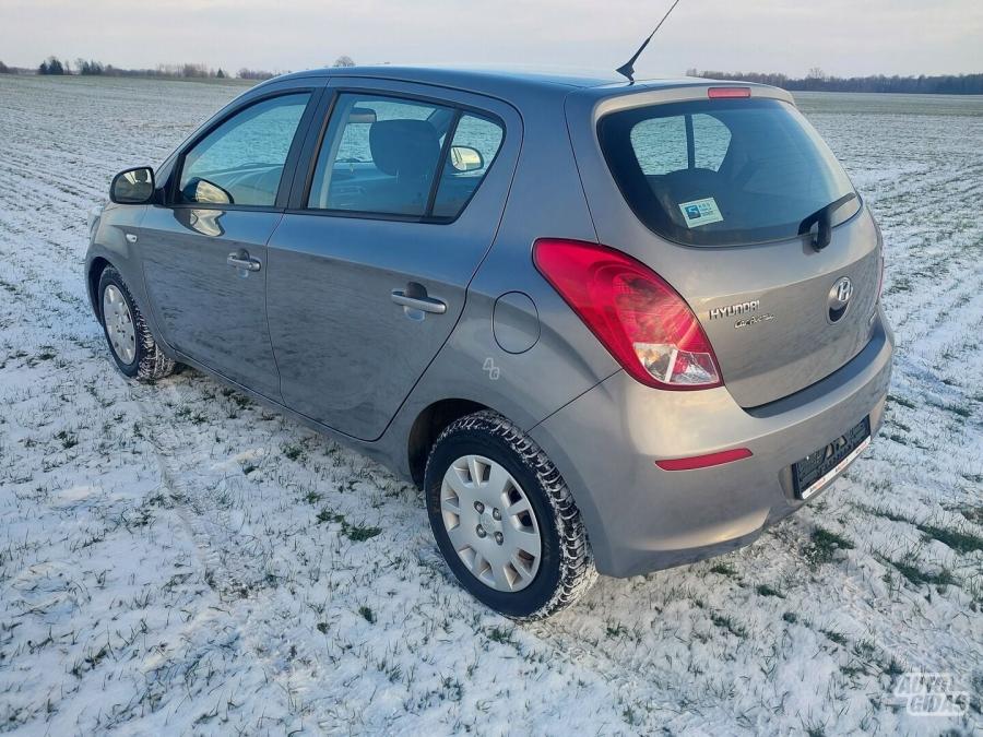 Pelēks Hyundai i20 2014 Marijampole, ar dzinēja tilpumu 1.10 L un nobraukumu 196 tūkst. km par 2999 €, foto 7 vietnē AUTOMOTO.COM.LV
