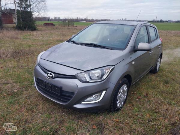 Grey Hyundai i20 2014 in Marijampole, with an engine capacity of 1.10 L and mileage of 195 thousand km for 1999 €, photo 5 on AUTOMOTO.COM.LV