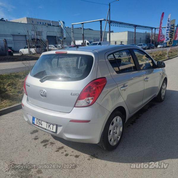 Grey Hyundai i20 2014 in Tallinn, with an engine capacity of 1.20 L and mileage of 116 thousand km for 4500 €, photo 4 on AUTOMOTO.COM.LV