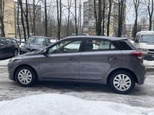 Grey Hyundai i20 2015 in Kaunas, with an engine capacity of 1.12 L and mileage of 142 thousand km for 5000 €, photo 2 on AUTOMOTO.COM.LV
