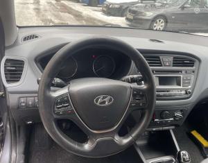 Grey Hyundai i20 2015 in Kaunas, with an engine capacity of 1.12 L and mileage of 142 thousand km for 5000 €, photo 9 on AUTOMOTO.COM.LV