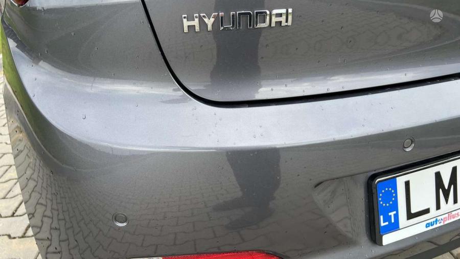 Grey Hyundai i20 2015 in Kaunas, with an engine capacity of 1.12 L and mileage of 142 thousand km for 4595 €, photo 16 on AUTOMOTO.COM.LV