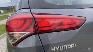 Grey Hyundai i20 2015 in Kaunas, with an engine capacity of 1.12 L and mileage of 142 thousand km for 4595 €, photo 18 on AUTOMOTO.COM.LV