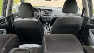 Grey Hyundai i20 2015 in Kaunas, with an engine capacity of 1.12 L and mileage of 142 thousand km for 4595 €, photo 25 on AUTOMOTO.COM.LV