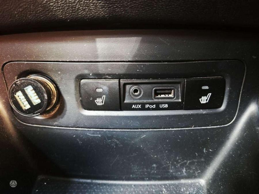 Grey Hyundai i20 2015 in Kaunas, with an engine capacity of 1.25 L and mileage of 178 thousand km for 2990 €, photo 13 on AUTOMOTO.COM.LV