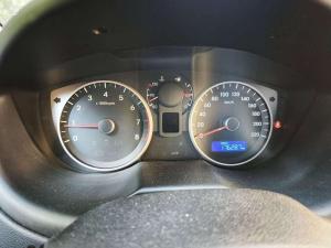 Grey Hyundai i20 2015 in Kaunas, with an engine capacity of 1.25 L and mileage of 178 thousand km for 2990 €, photo 14 on AUTOMOTO.COM.LV