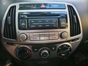 Grey Hyundai i20 2015 in Kaunas, with an engine capacity of 1.25 L and mileage of 178 thousand km for 2990 €, photo 15 on AUTOMOTO.COM.LV