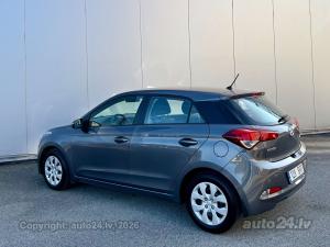 Pelēks Hyundai i20 2016 Tallina, ar dzinēja tilpumu 1.20 L un nobraukumu 230 tūkst. km par 3990 €, foto 4 vietnē AUTOMOTO.COM.LV