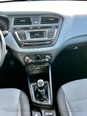 Pelēks Hyundai i20 2016 Tallina, ar dzinēja tilpumu 1.20 L un nobraukumu 230 tūkst. km par 3990 €, foto 10 vietnē AUTOMOTO.COM.LV