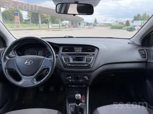 Grey Hyundai i20 2016 in Ogre, with an engine capacity of 1.20 L and mileage of 162 thousand km for 4890 €, photo 13 on AUTOMOTO.COM.LV