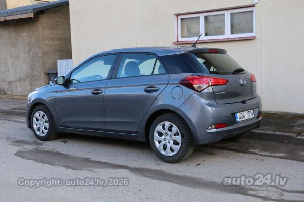 Pelēks Hyundai i20 2017 Tartu, ar dzinēja tilpumu 1.00 L un nobraukumu 146 tūkst. km par 6900 €, foto 6 vietnē AUTOMOTO.COM.LV