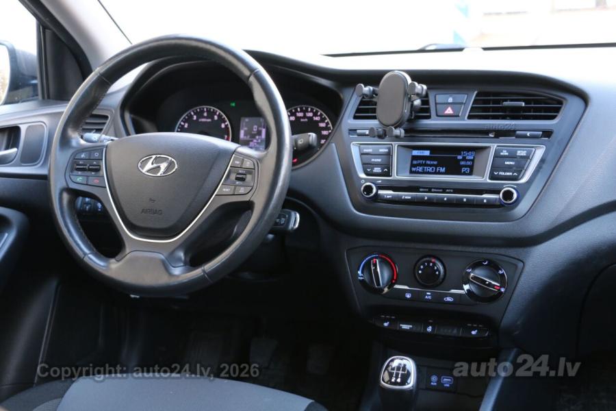 Grey Hyundai i20 2017 in Tartu, with an engine capacity of 1.00 L and mileage of 146 thousand km for 6900 €, photo 12 on AUTOMOTO.COM.LV
