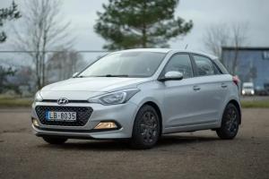 Grey Hyundai i20 2017 in Liepaja, with an engine capacity of 1.20 L and mileage of 126 thousand km for 5850 €, photo  on AUTOMOTO.COM.LV