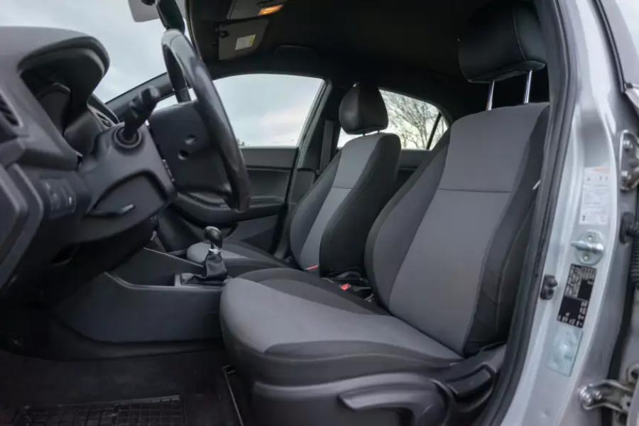 Pelēks Hyundai i20 2017 Liepāja, ar dzinēja tilpumu 1.20 L un nobraukumu 126 tūkst. km par 5850 €, foto 10 vietnē AUTOMOTO.COM.LV