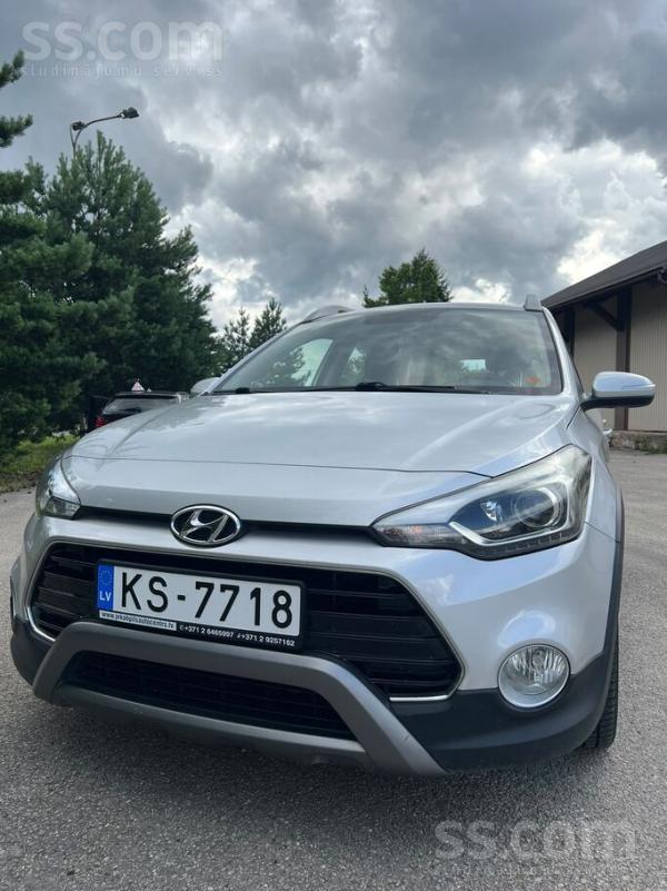 Grey Hyundai i20 2017 in Jekabpils, with an engine capacity of 1.00 L and mileage of 155 thousand km for 5900 €, photo 3 on AUTOMOTO.COM.LV