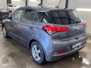 Grey Hyundai i20 2017 in Vilnius, with an engine capacity of 1.00 L and mileage of 231 thousand km for 5929 €, photo 8 on AUTOMOTO.COM.LV