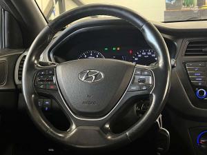 Grey Hyundai i20 2017 in Vilnius, with an engine capacity of 1.00 L and mileage of 231 thousand km for 5929 €, photo 20 on AUTOMOTO.COM.LV