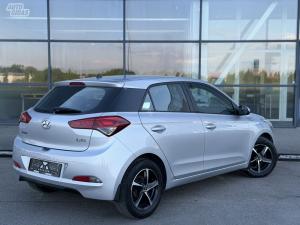 Pelēks Hyundai i20 2017 Panevēža, ar dzinēja tilpumu 1.20 L un nobraukumu 213 tūkst. km par 4600 €, foto 7 vietnē AUTOMOTO.COM.LV