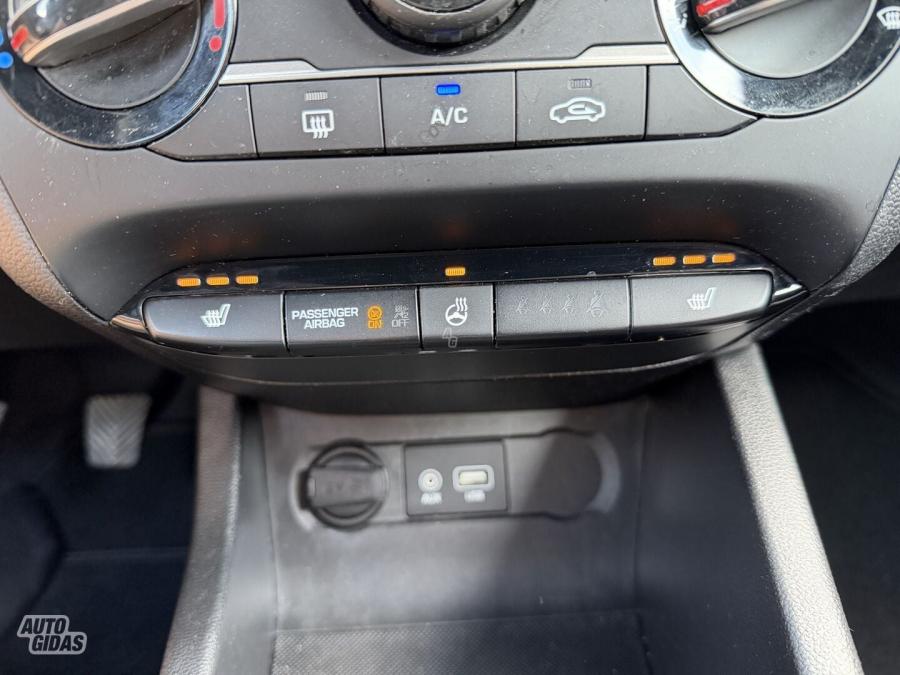Pelēks Hyundai i20 2017 Panevēža, ar dzinēja tilpumu 1.20 L un nobraukumu 213 tūkst. km par 4600 €, foto 16 vietnē AUTOMOTO.COM.LV