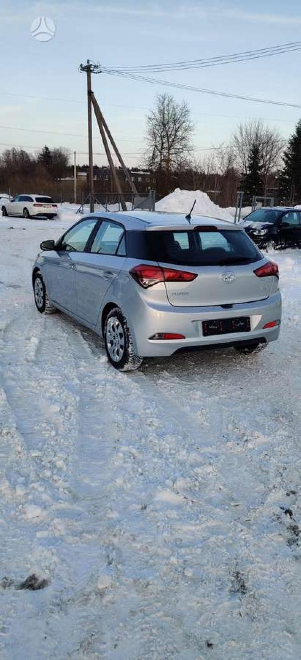 Grey Hyundai i20 2018 in Radviliskis, with an engine capacity of 1.25 L and mileage of 186 thousand km for 4450 €, photo 3 on AUTOMOTO.COM.LV