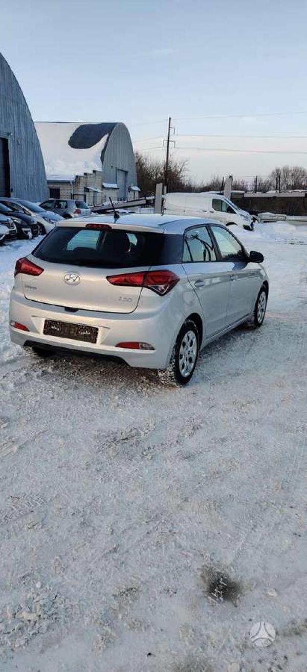 Grey Hyundai i20 2018 in Radviliskis, with an engine capacity of 1.25 L and mileage of 186 thousand km for 4450 €, photo 4 on AUTOMOTO.COM.LV