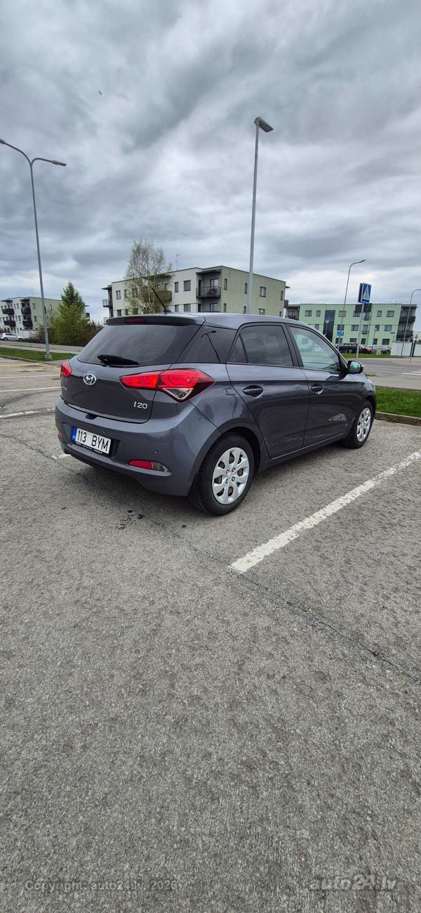 Pelēks Hyundai i20 2018 Tallina, ar dzinēja tilpumu 1.20 L un nobraukumu 78 tūkst. km par 8500 €, foto 5 vietnē AUTOMOTO.COM.LV