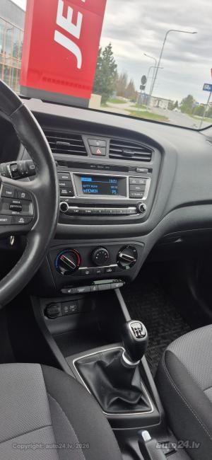Pelēks Hyundai i20 2018 Tallina, ar dzinēja tilpumu 1.20 L un nobraukumu 78 tūkst. km par 8500 €, foto 8 vietnē AUTOMOTO.COM.LV