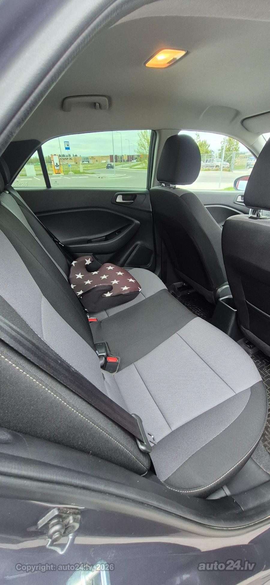 Pelēks Hyundai i20 2018 Tallina, ar dzinēja tilpumu 1.20 L un nobraukumu 78 tūkst. km par 8500 €, foto 12 vietnē AUTOMOTO.COM.LV