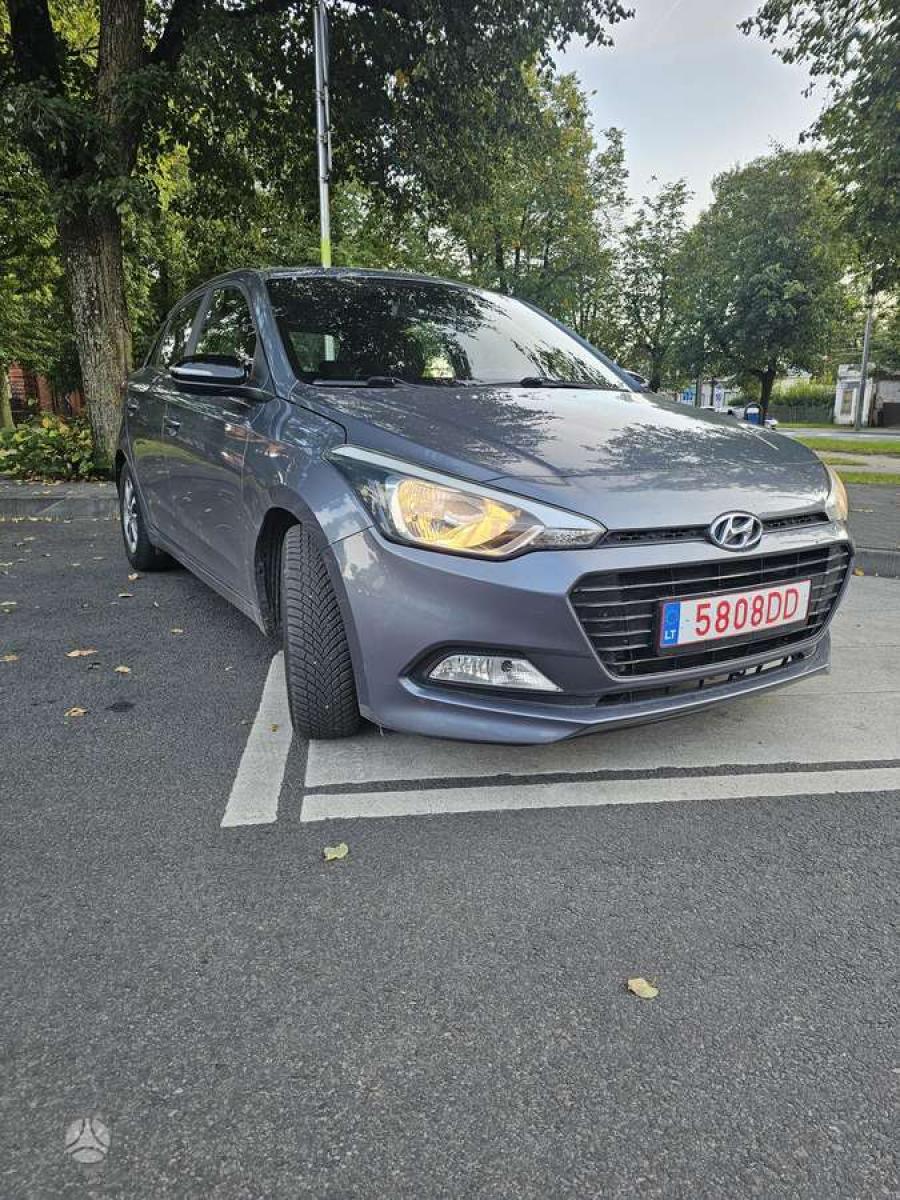 Pelēks Hyundai i20 2018 Panevēža, ar dzinēja tilpumu 1.24 L un nobraukumu 76 tūkst. km par 6400 €, foto 1 vietnē AUTOMOTO.COM.LV