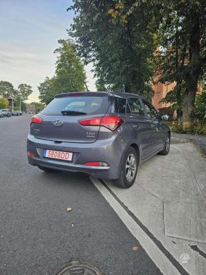 Pelēks Hyundai i20 2018 Panevēža, ar dzinēja tilpumu 1.24 L un nobraukumu 76 tūkst. km par 6400 €, foto 4 vietnē AUTOMOTO.COM.LV