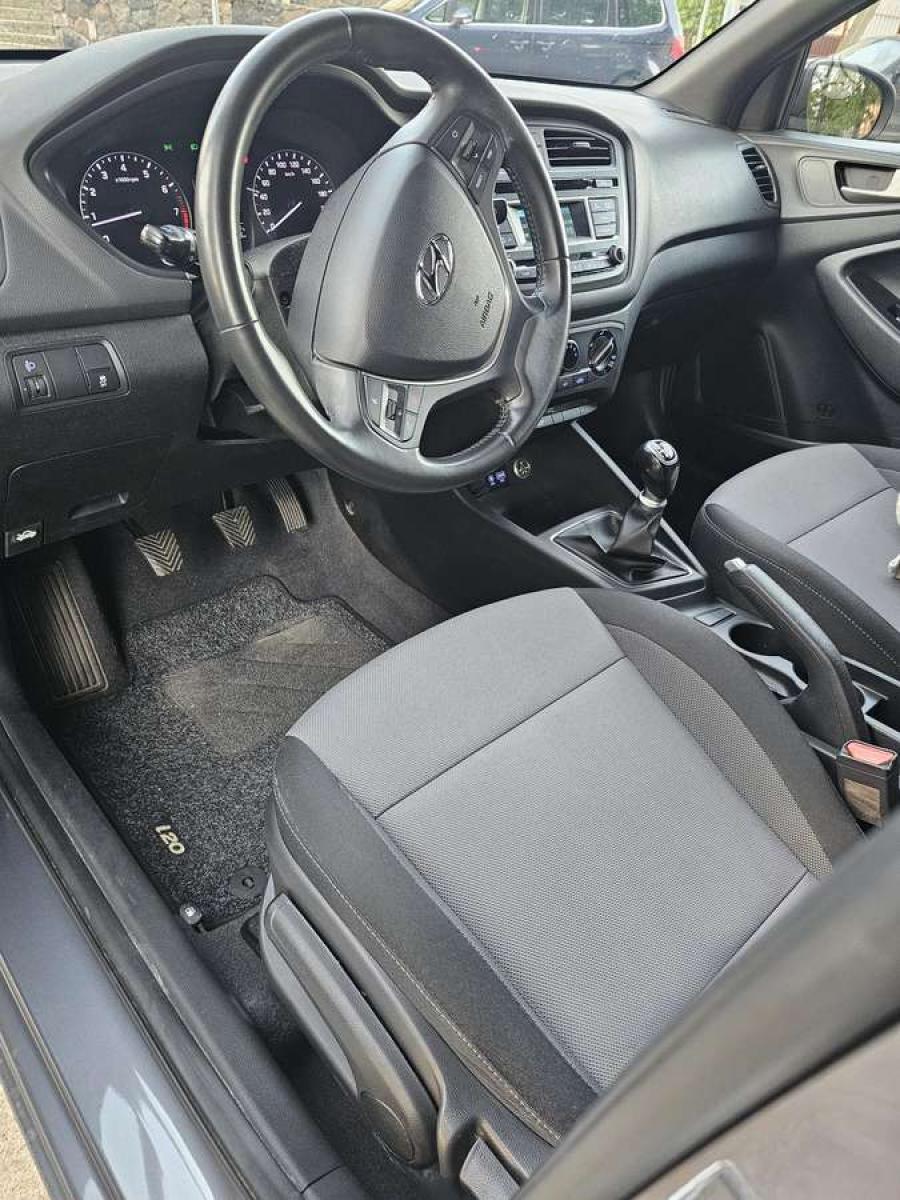 Pelēks Hyundai i20 2018 Panevēža, ar dzinēja tilpumu 1.24 L un nobraukumu 76 tūkst. km par 6400 €, foto 6 vietnē AUTOMOTO.COM.LV