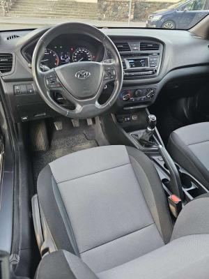 Pelēks Hyundai i20 2018 Panevēža, ar dzinēja tilpumu 1.24 L un nobraukumu 76 tūkst. km par 6400 €, foto 8 vietnē AUTOMOTO.COM.LV