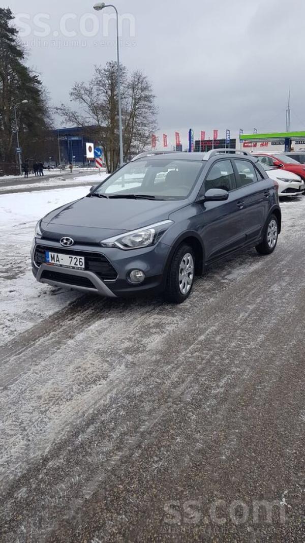 Grey Hyundai i20 2019 in Riga, with an engine capacity of 1.00 L and mileage of 113 thousand km for 8500 €, photo 2 on AUTOMOTO.COM.LV