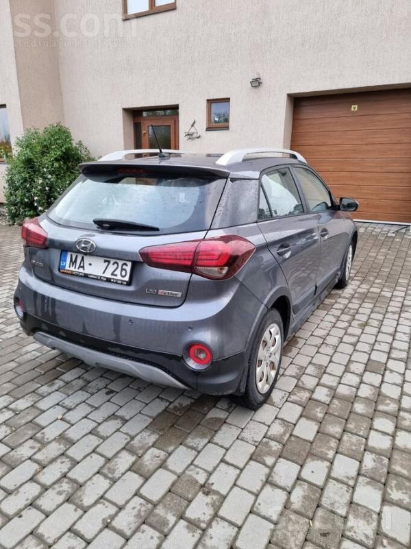 Grey Hyundai i20 2019 in Riga, with an engine capacity of 1.00 L and mileage of 113 thousand km for 8500 €, photo 4 on AUTOMOTO.COM.LV