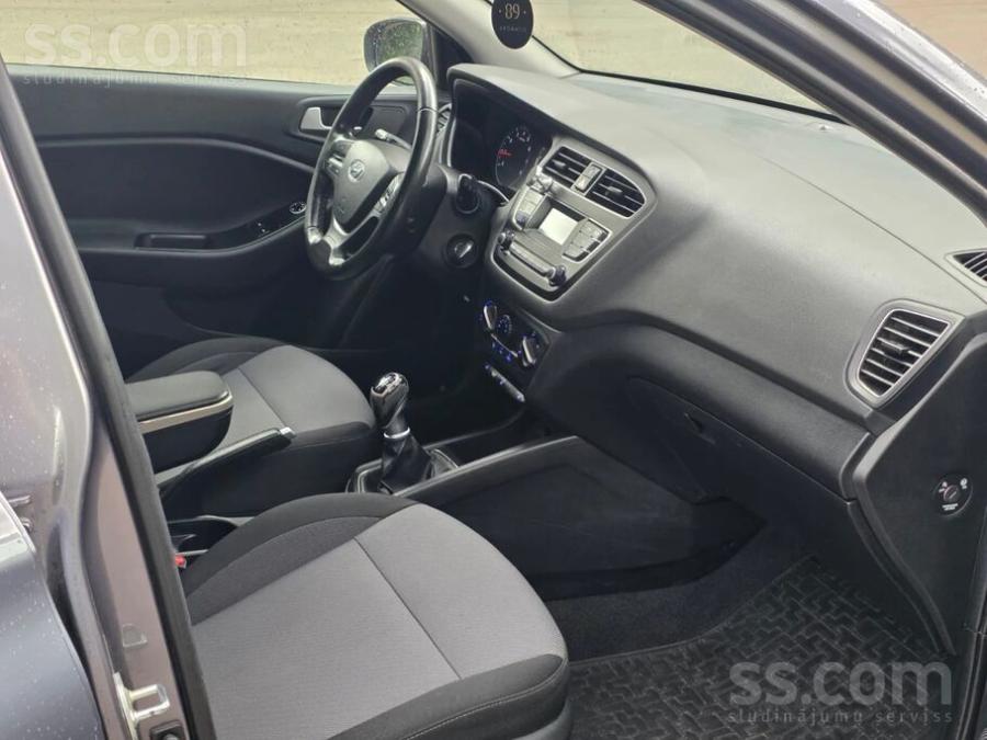 Grey Hyundai i20 2019 in Riga, with an engine capacity of 1.00 L and mileage of 0 thousand km for 6550 €, photo 7 on AUTOMOTO.COM.LV