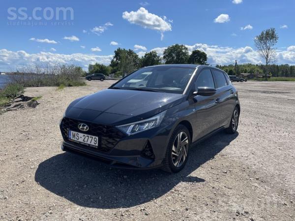 Pelēks Hyundai i20 2020 Rīga, ar dzinēja tilpumu 1.00 L un nobraukumu 52 tūkst. km par 14800 €, foto  vietnē AUTOMOTO.COM.LV