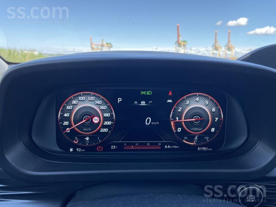 Grey Hyundai i20 2020 in Riga, with an engine capacity of 1.00 L and mileage of 52 thousand km for 14800 €, photo 8 on AUTOMOTO.COM.LV