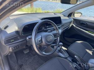 Grey Hyundai i20 2020 in Riga, with an engine capacity of 1.00 L and mileage of 52 thousand km for 14800 €, photo 9 on AUTOMOTO.COM.LV