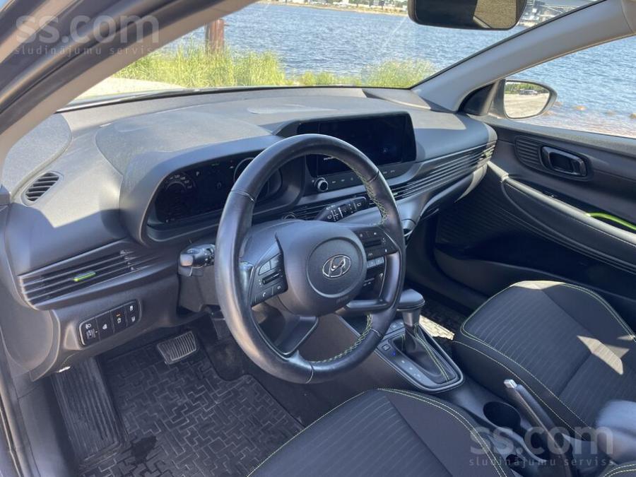Grey Hyundai i20 2020 in Riga, with an engine capacity of 1.00 L and mileage of 52 thousand km for 14800 €, photo 9 on AUTOMOTO.COM.LV